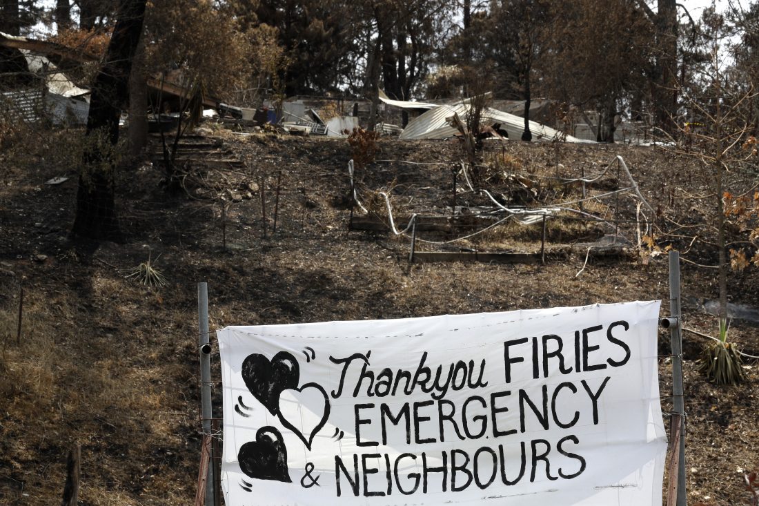 World’s largest volunteer force fights Australia’s wildfires | News ...